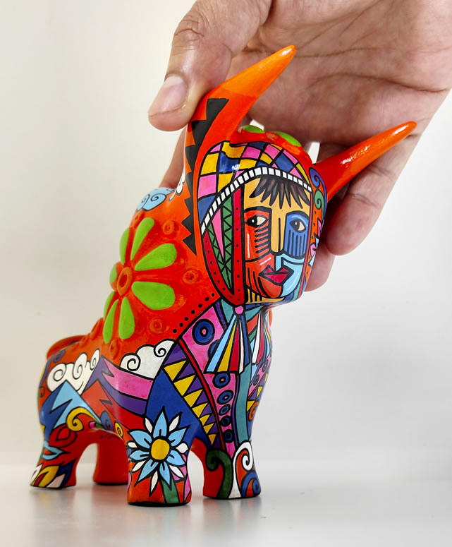 Torito de Pucará Mediano